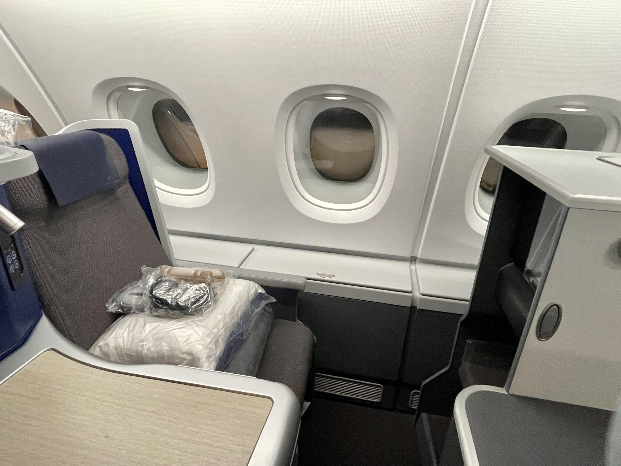 NH184 ビジネスクラス 搭乗レポート 【2023】 - Rina's Way