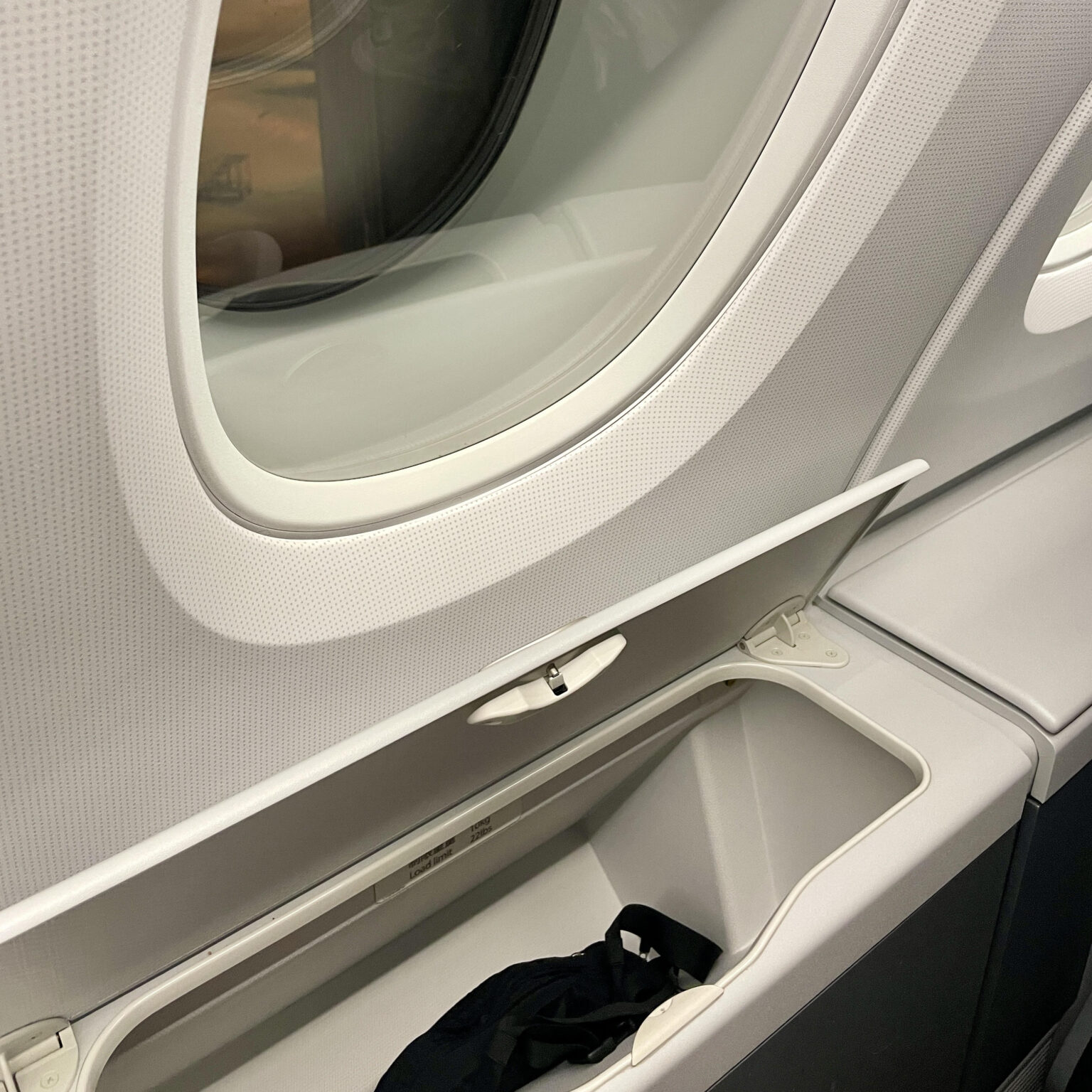 NH184 ビジネスクラス 搭乗レポート 【2023】 - Rina's Way